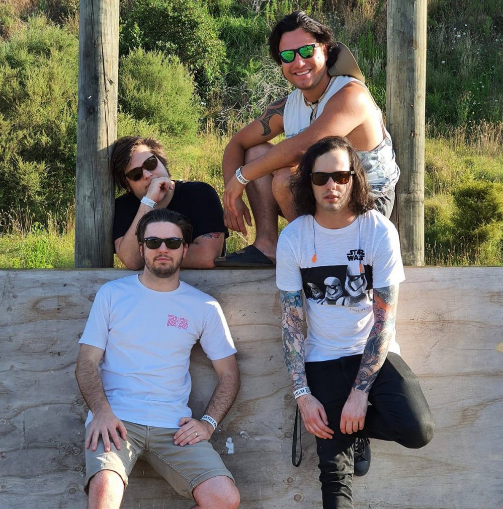 Chasing South - Muzic.NZ - Musicians & Bands