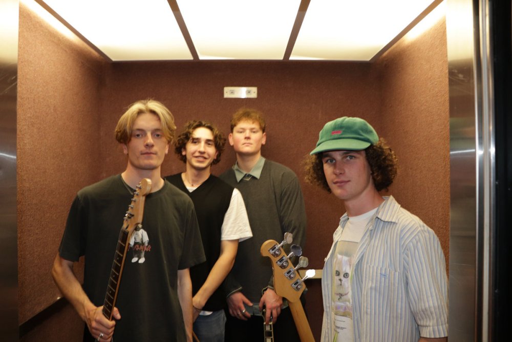 Chump Change - Muzic.NZ - Musicians & Bands