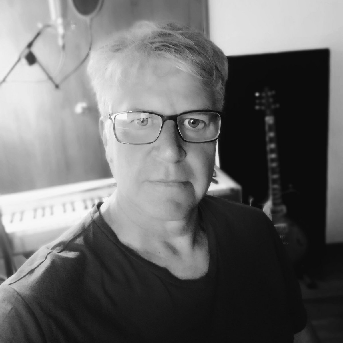 Ian Rushton - Muzic.NZ - Musicians & Bands