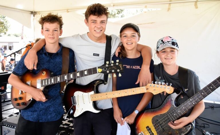 Rumpus Machine - Muzic.NZ - Musicians & Bands