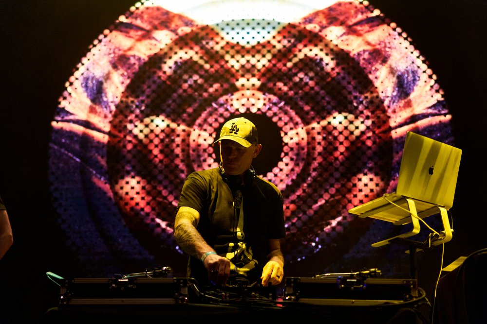 The Nomad - Muzic.NZ - Musicians & Bands