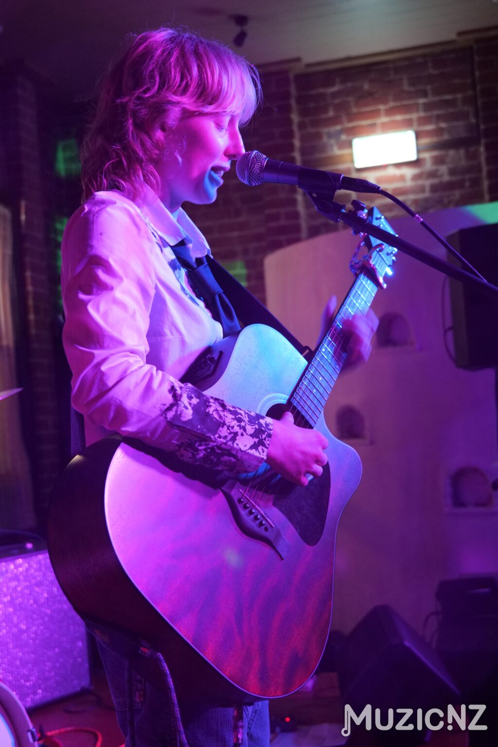 Emily Esplin @ Pearl Diver Dunedin – 03/10/2025 – Muzic.NZ