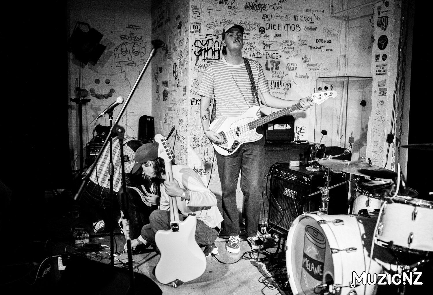 FESHH @ Underground, The Others Way, Auckland – 01/12/2023 – Muzic.NZ