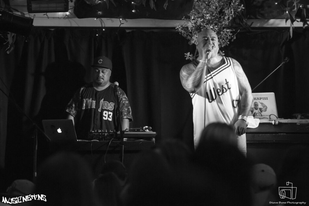 Hedlok @ The Elephant Wrestler, Auckland – 11/03/2017 – Muzic.NZ