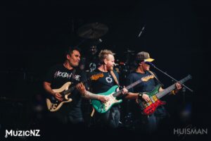 L.A.B. - Muzic.NZ - Musicians & Bands