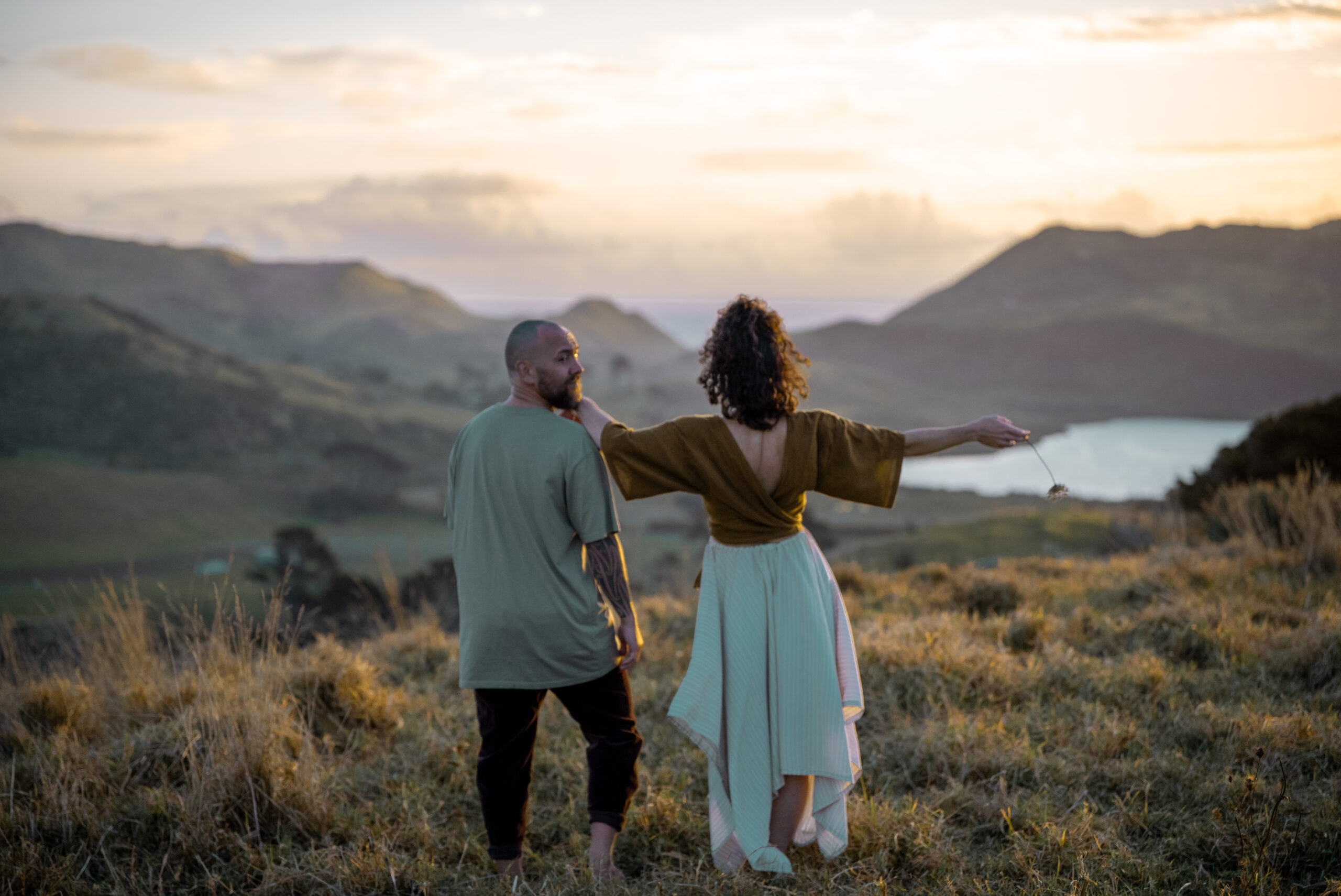 Aro’s ‘Te Karanga’ – A New Song for a New Season – Muzic.NZ