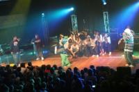 Auckland students perform with NZ music greats – Muzic.NZ