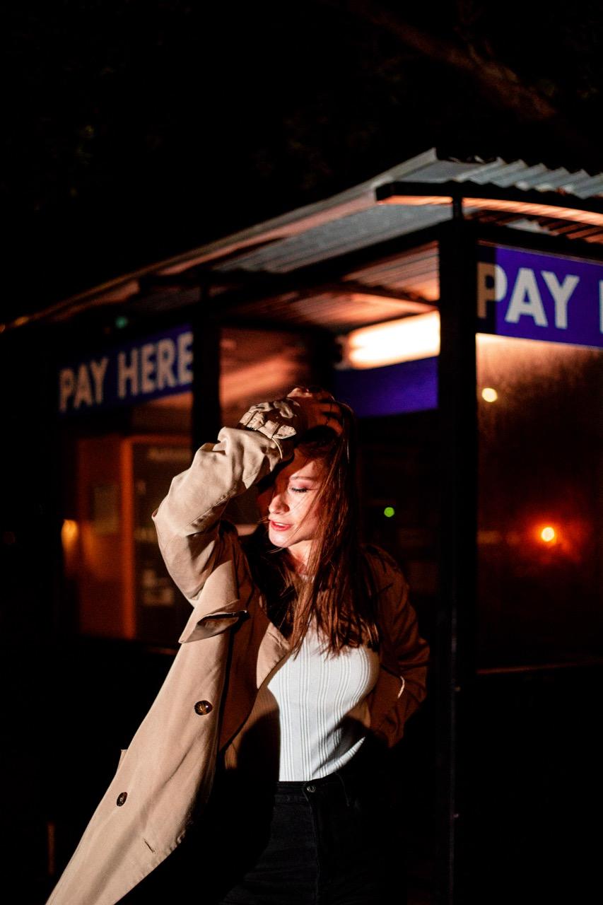 Award-winning artist Jenni Smith explores unspoken love in tender new ...