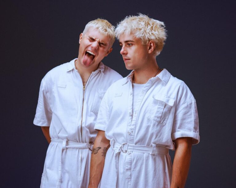 Dance-Electronic Duo SACHI Drop ‘Whole Again 2.0’ Feat. FOVOS – Muzic.NZ