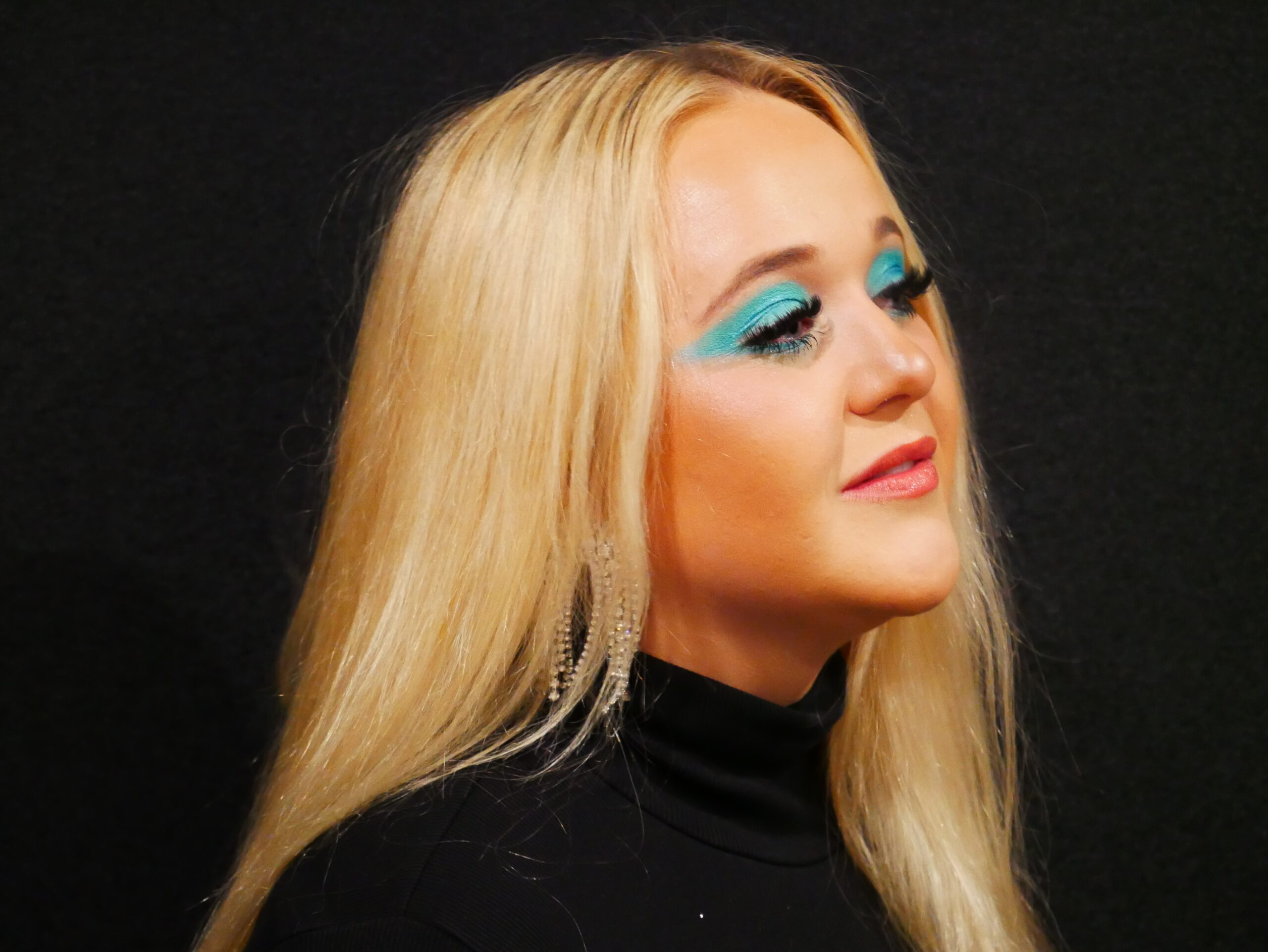 Wellington-Based artist Emma Rutherford releases new single ‘Better ...