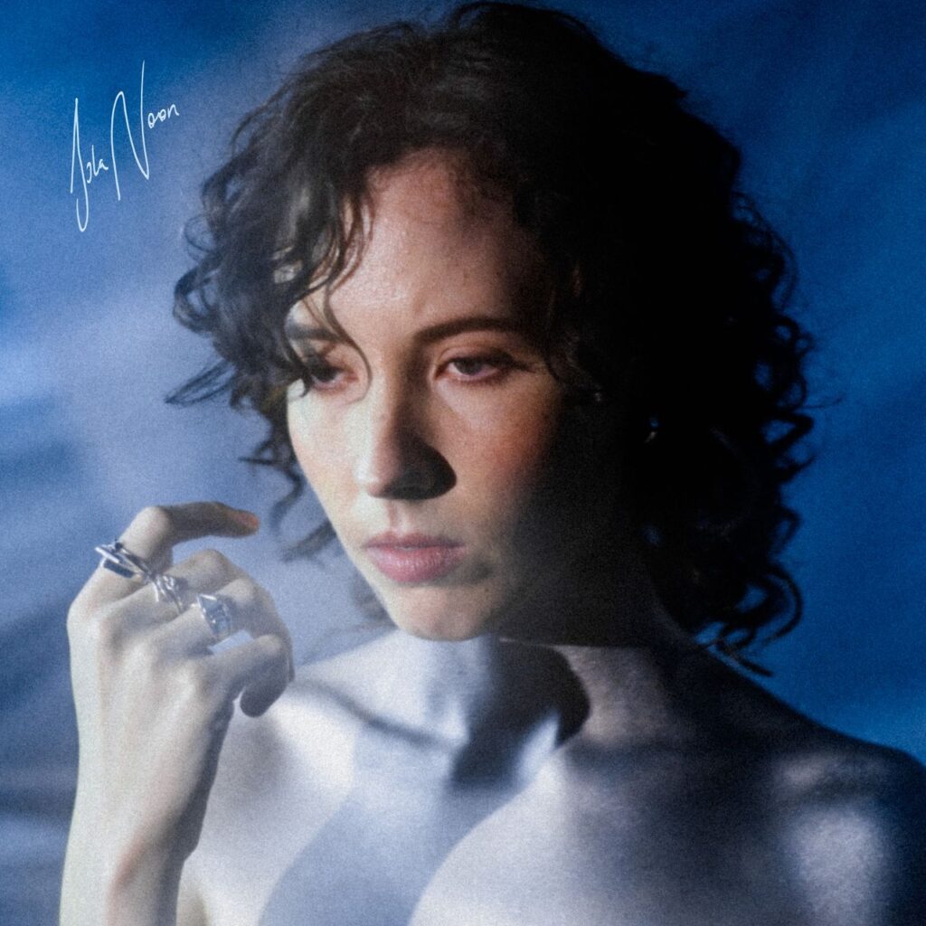 Isla Noon Releases ‘Out of Body’ – Muzic.NZ