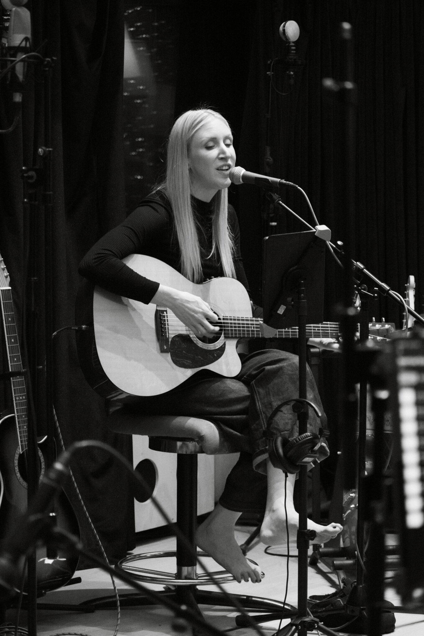 Indie-Soul Artist Lee Martin Reveals Intimate New Single + Video ‘Feel ...
