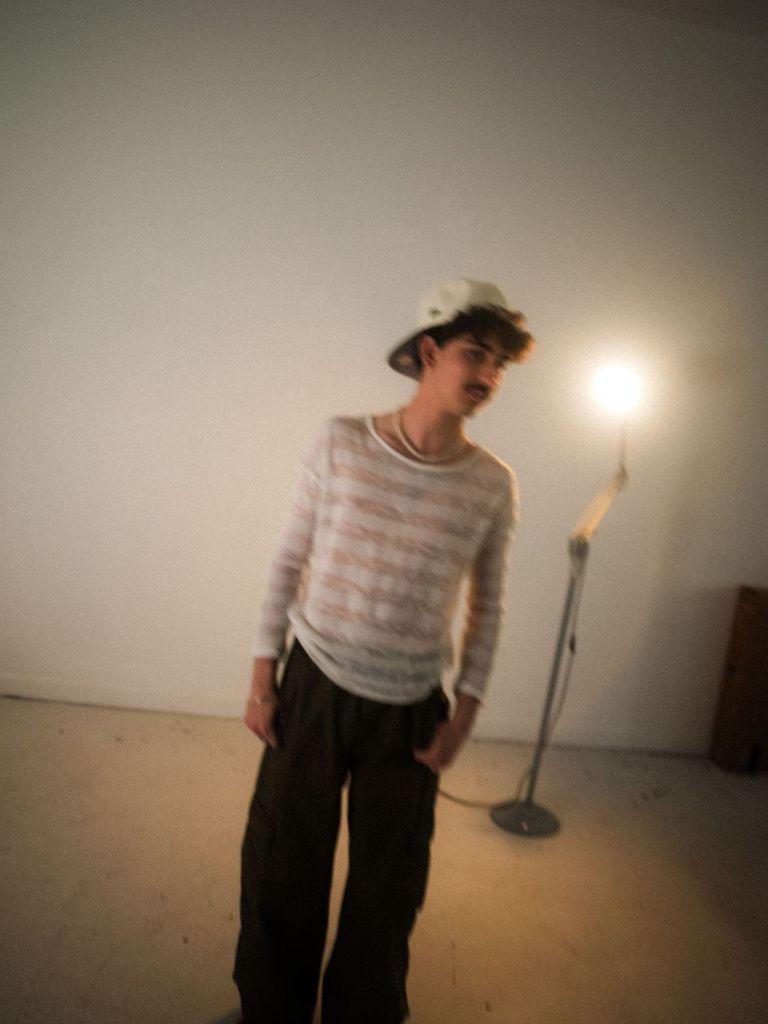 Mikeyy Releases Electric R&B Single ‘Tesla’ – Muzic.NZ