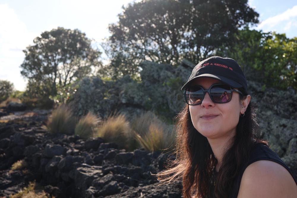 Sarah Illingworth Releases ‘Bottle To Go’, Announces ‘Secondhand Blues ...